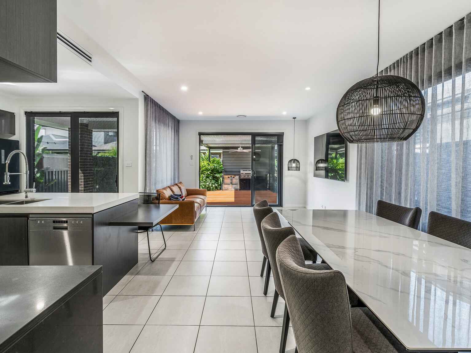 House For Sale - 32 Gibbs Crescent Catherine Field